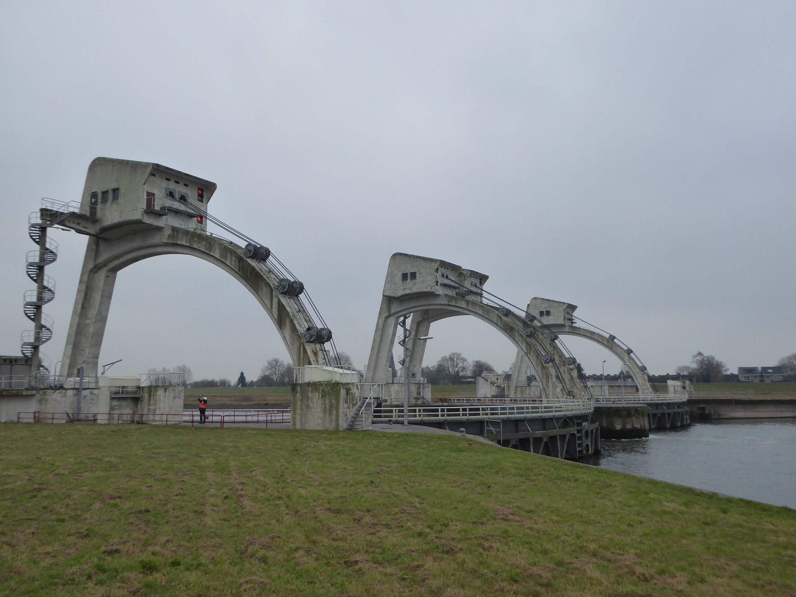 Stuwenensemble Nederrijn en Lek - Solid Services Engineering